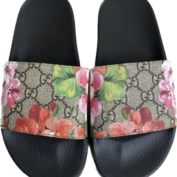Shoes | Gucci Flora Sandals | Poshmark